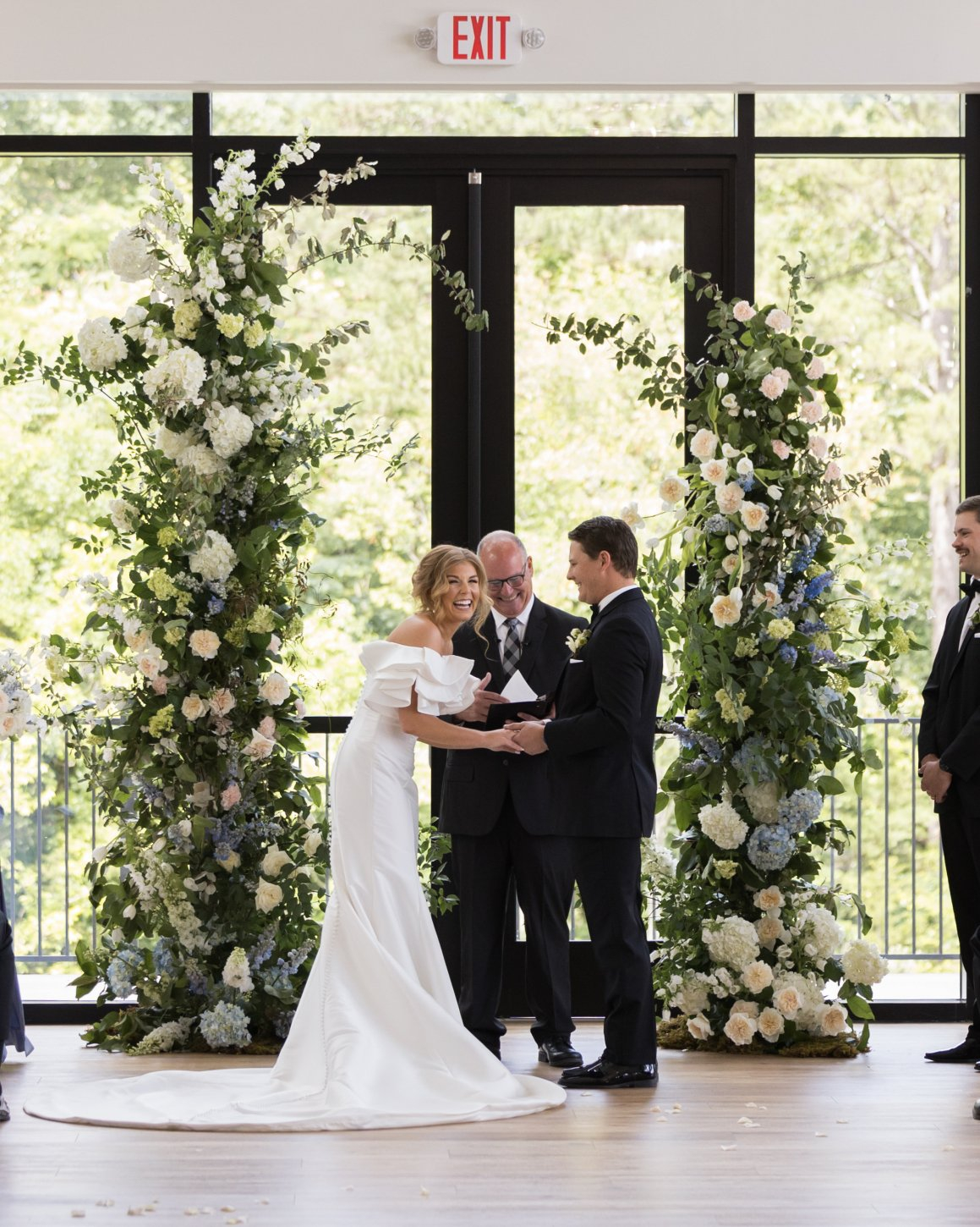 Nichols Heir | Sevierville, Tennessee, United States | Venue Report