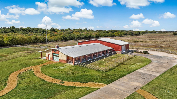 The Dream Ranch | Wolfe City, Texas, United States - Venue Report