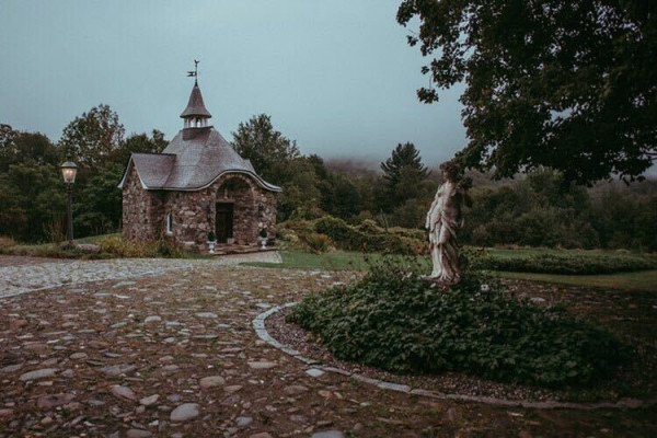 Château Ste-Agnès | Sutton, Québec, Canada - Venue Report