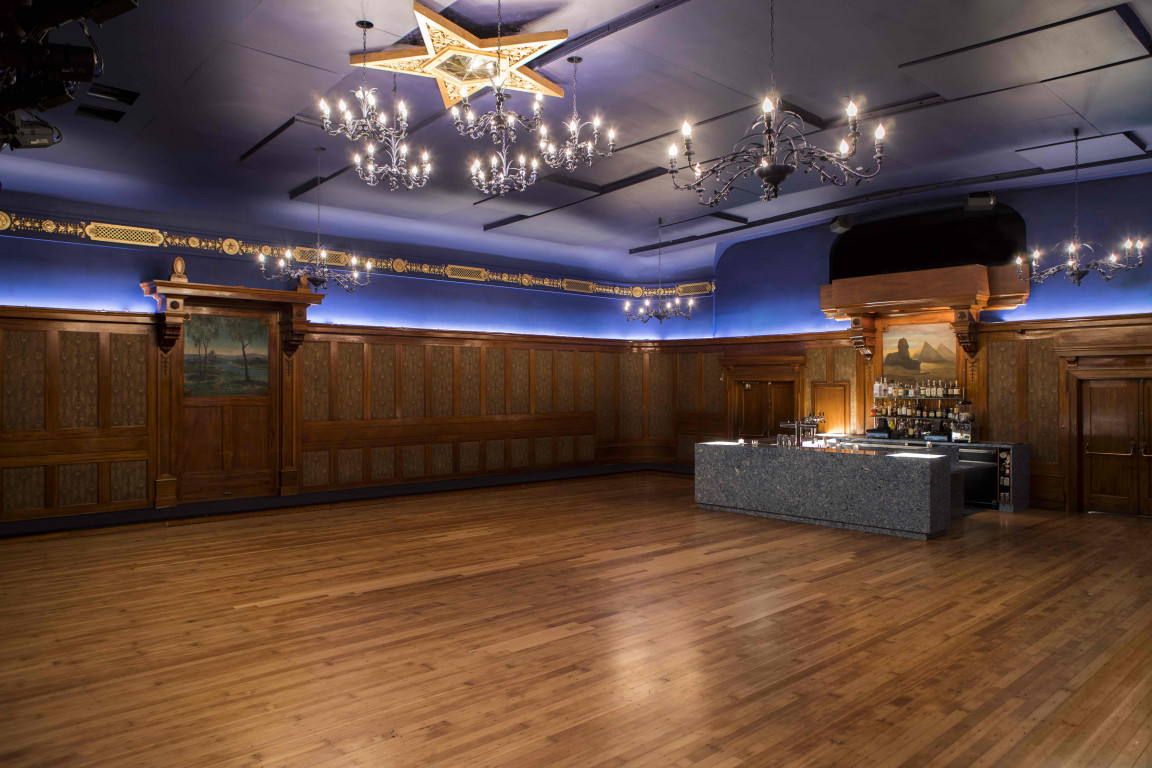 Lodge Room | Northeast Los Angeles, Los Angeles, California, United ...