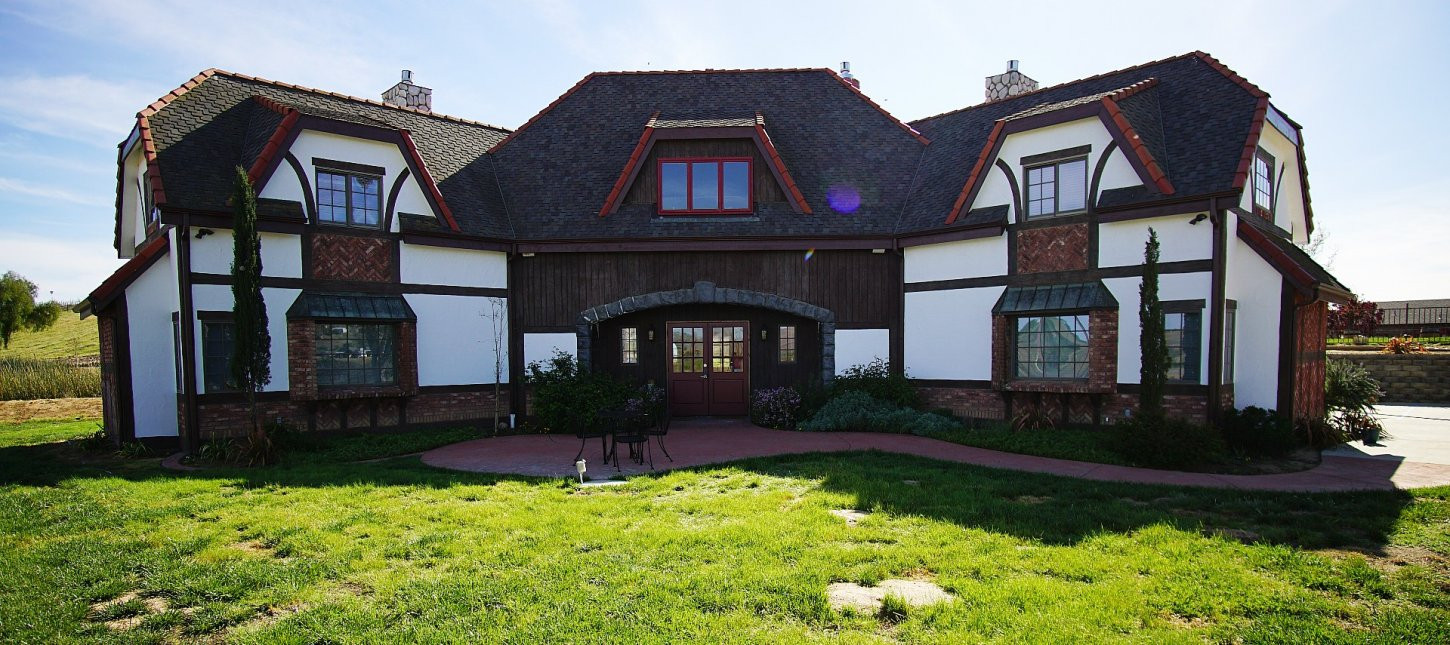 Santellan Vineyards | Paso Robles, California, United States - Venue Report