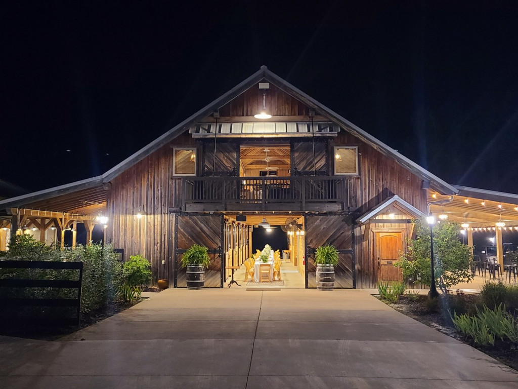 Sandy Creek Farms | - Venue Report