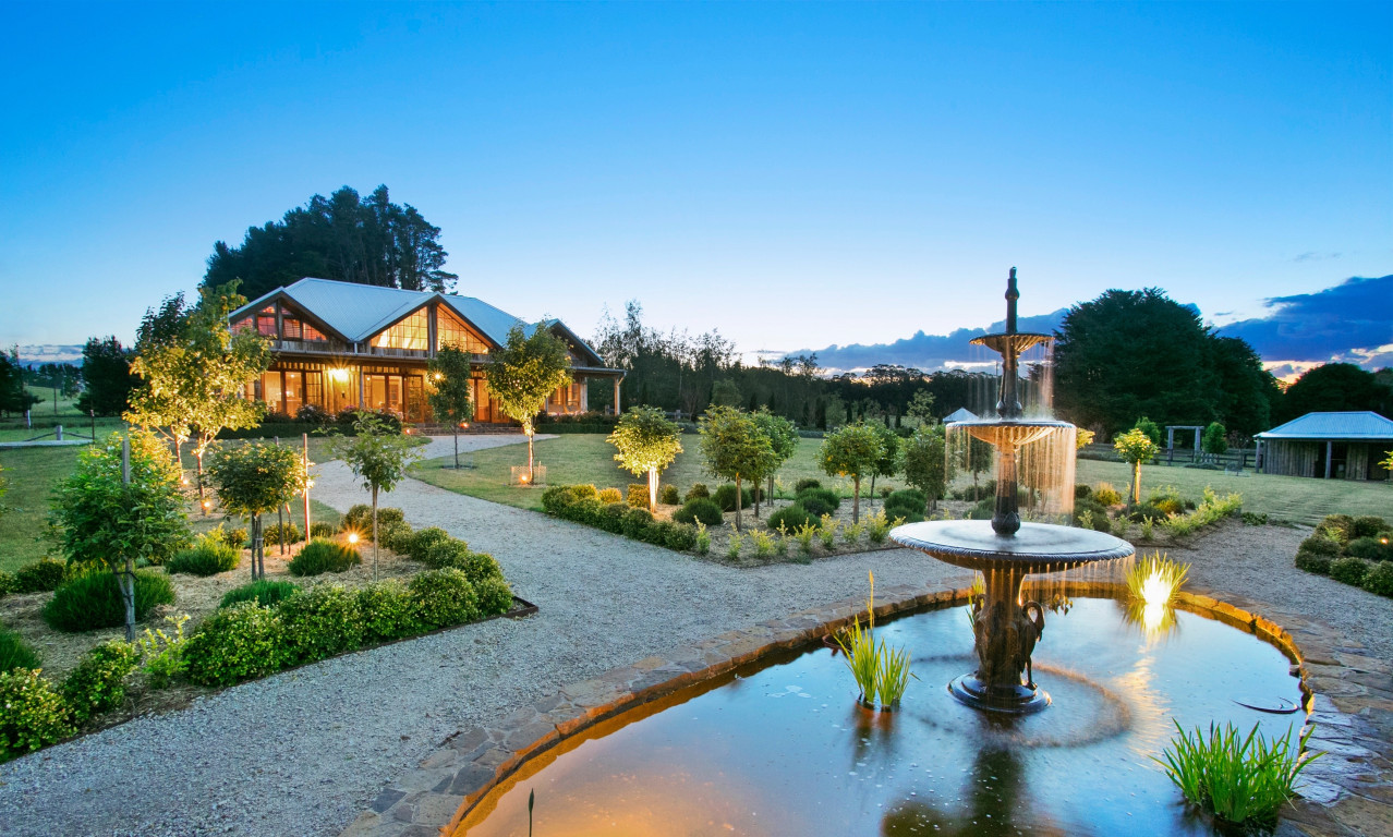 Waldara | Edith, New South Wales, Australia - Venue Report